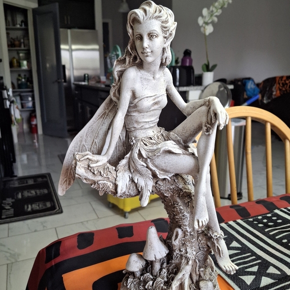 Art | Gray And Cream Dynamic Drapery Sculpture | Poshmark